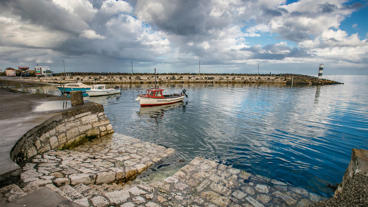Quaint harbours & seaside villages
