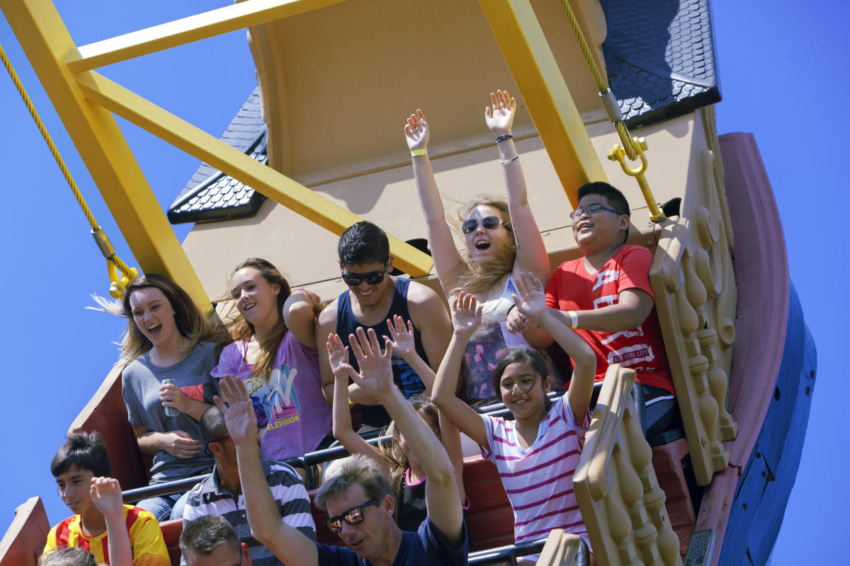 Frontier City: The Thrill of Summer