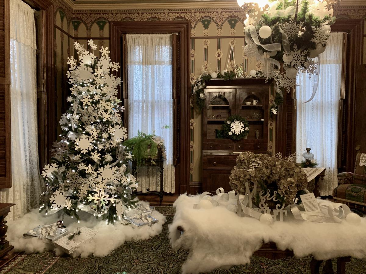 Holidays in Omaha | Holidays Around the World at General Crook House