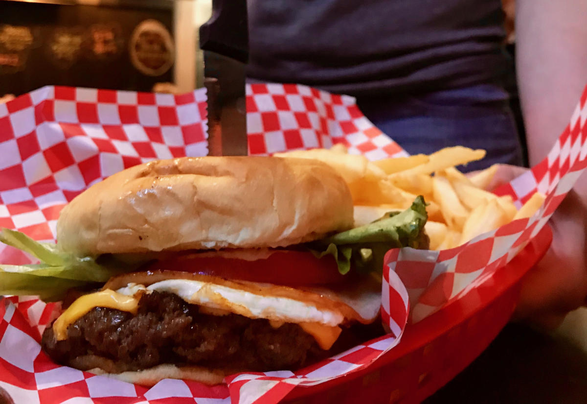 Dinker's Restaurant | Omaha Restaurants | Now Serving Omaha