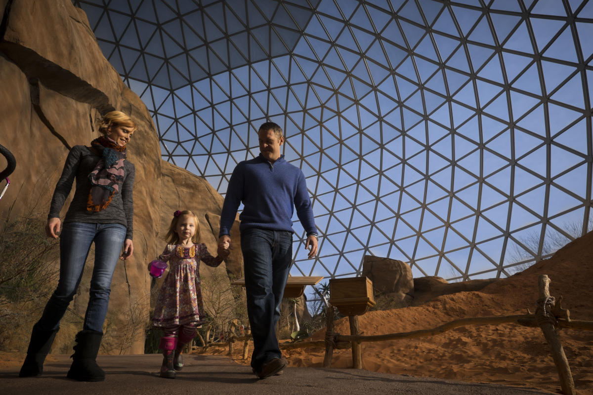 Omaha Visitors Guide - Free Tourism Guide for Omaha Vacations