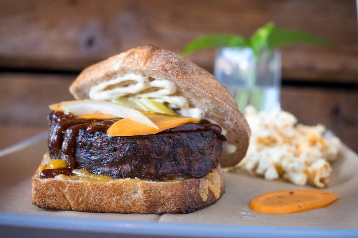 Kitchen Table Restaurant in Omaha | Homemade Breakfast, Lunch & Dinner