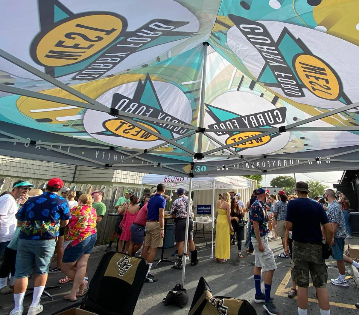 Curry Ford West Main Street en Orlando | Cosas para hacer y más