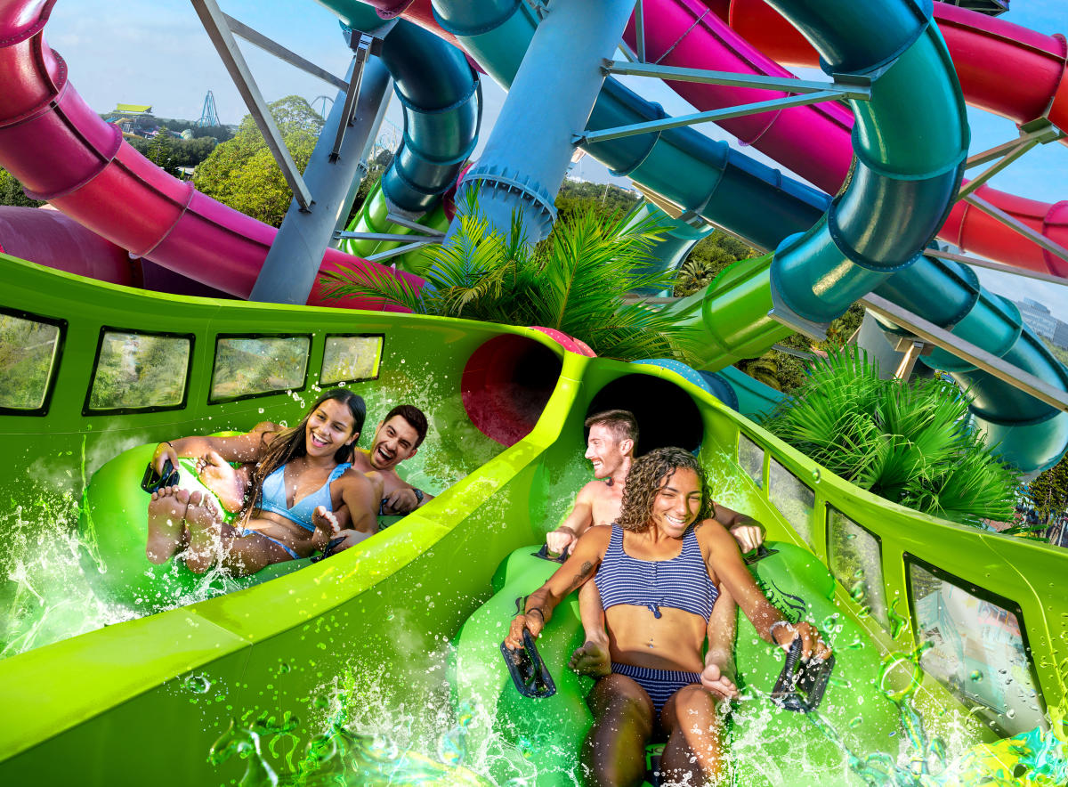 does aquatica have heated pools