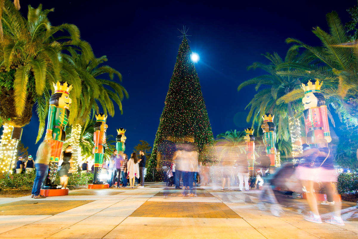 10 Ways to Celebrate a Wondrous Holiday Season in Orlando