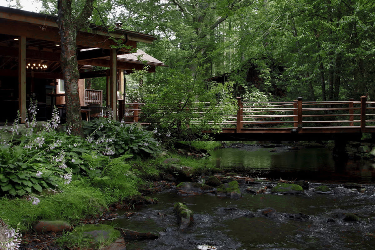 Magnolia Streamside Resort & Quantum Wellness Center