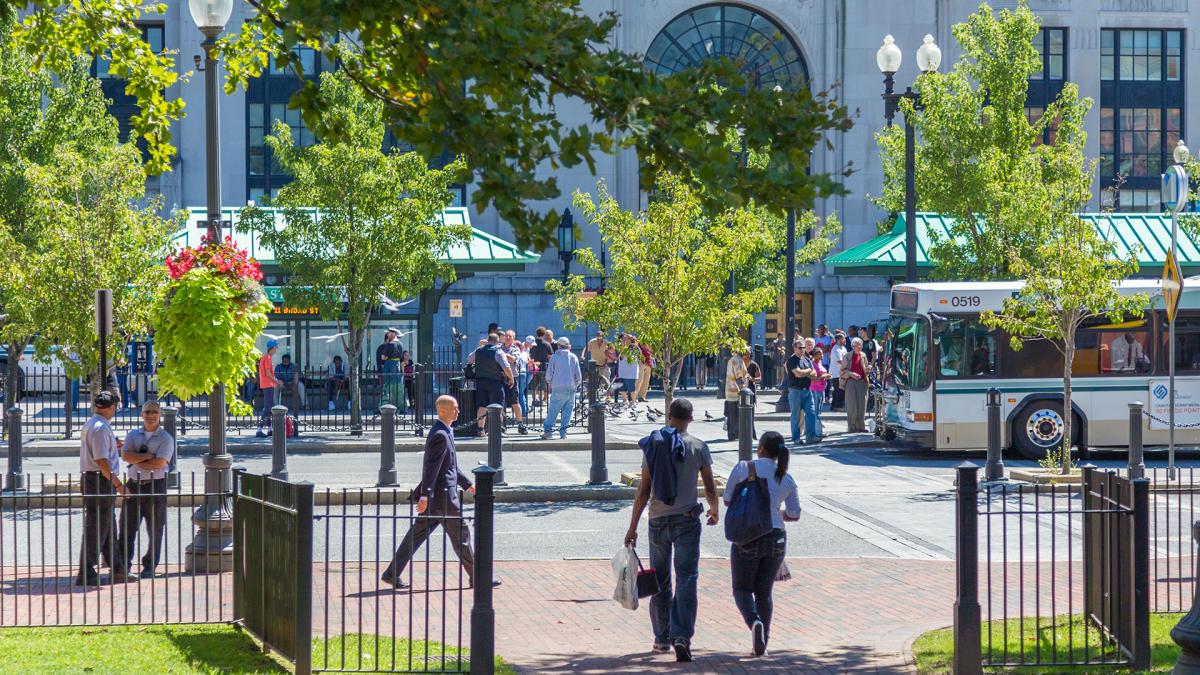 Providence Bus Service | RIPTA | Public Transportation