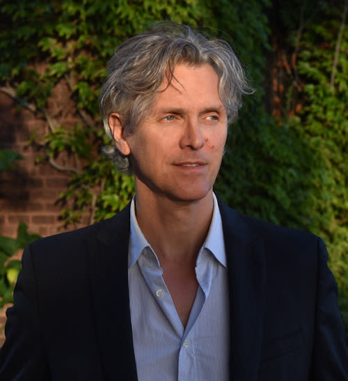 Sunset Signature Series Returns with Robert Burke Warren and Casey Noel