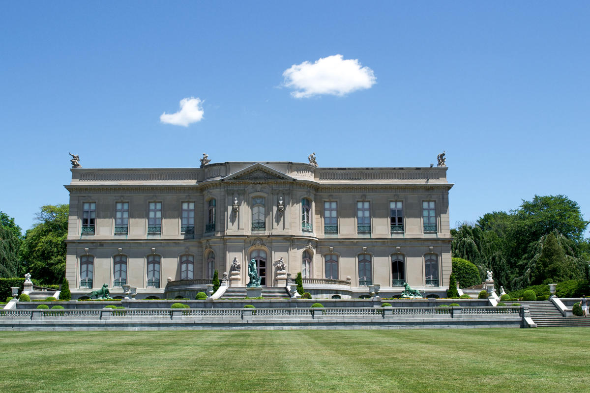 The Mansion Tour You Shouldn't Miss
