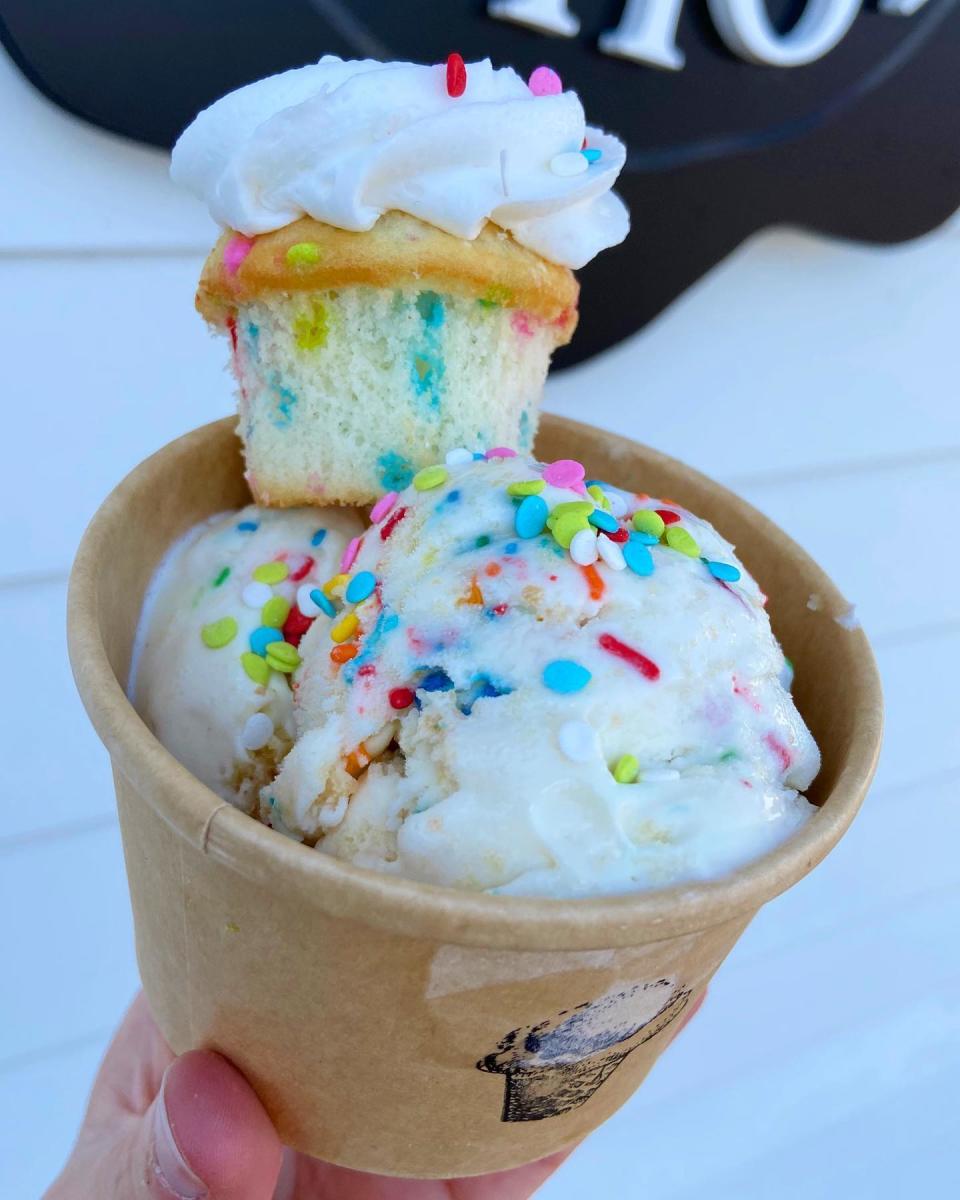 Your Favorite Ice Cream Right To Your Car