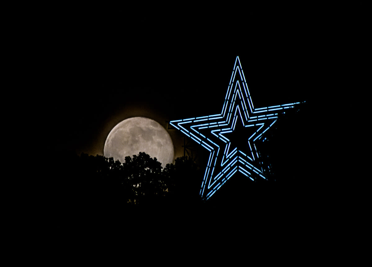 The Roanoke Star Highlighted as One of Virginia's Best Tourist Attractions