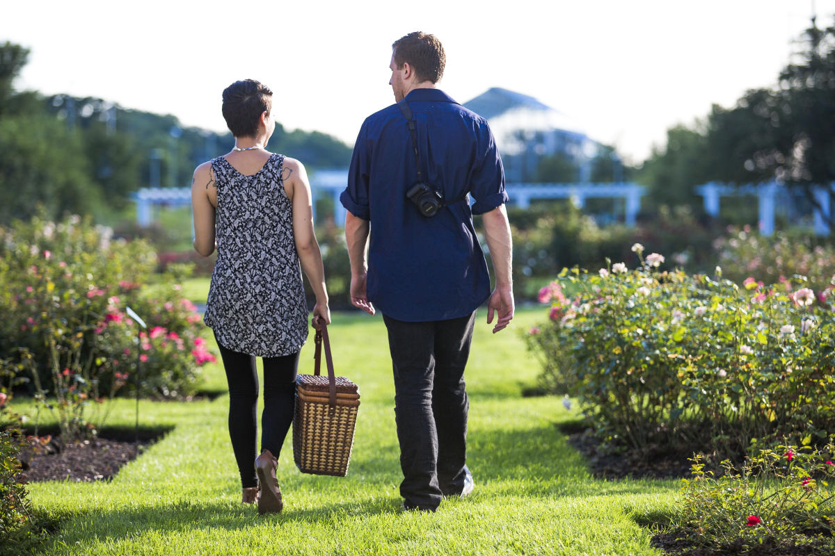 Where to See Spring Flowers in Rockford, Illinois