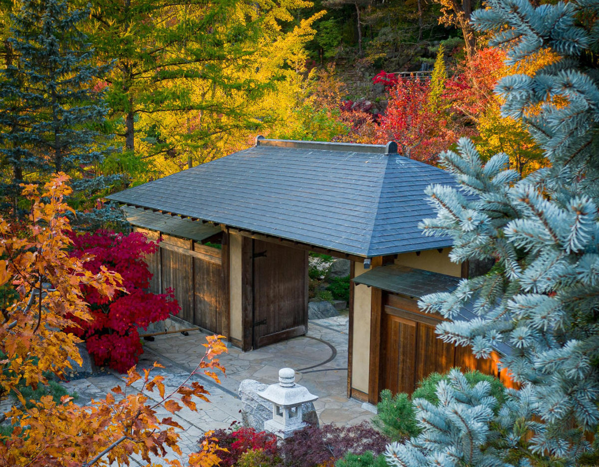 Fall Activities in Rockford, IL: Nature, Dining & Apple Picking