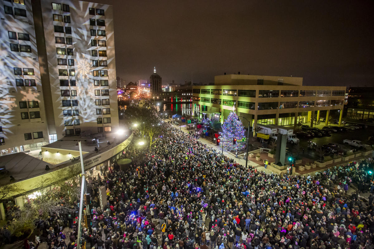 Top 5 Reasons to Love Stroll on State