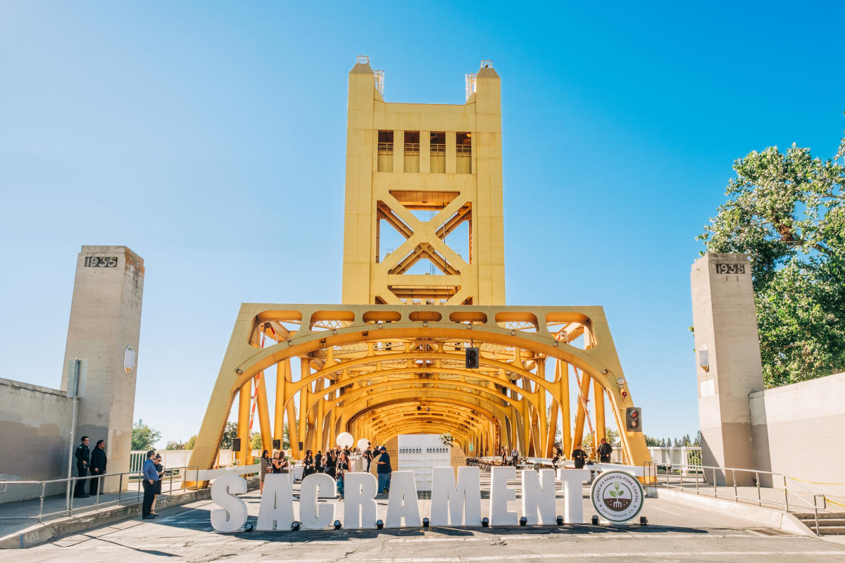 Sacramento's Tower Bridge Dinner