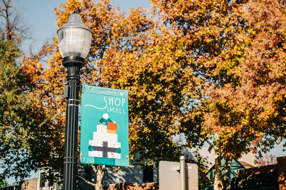 Dónde hacer compras en tiendas locales durante la temporada festiva en ...