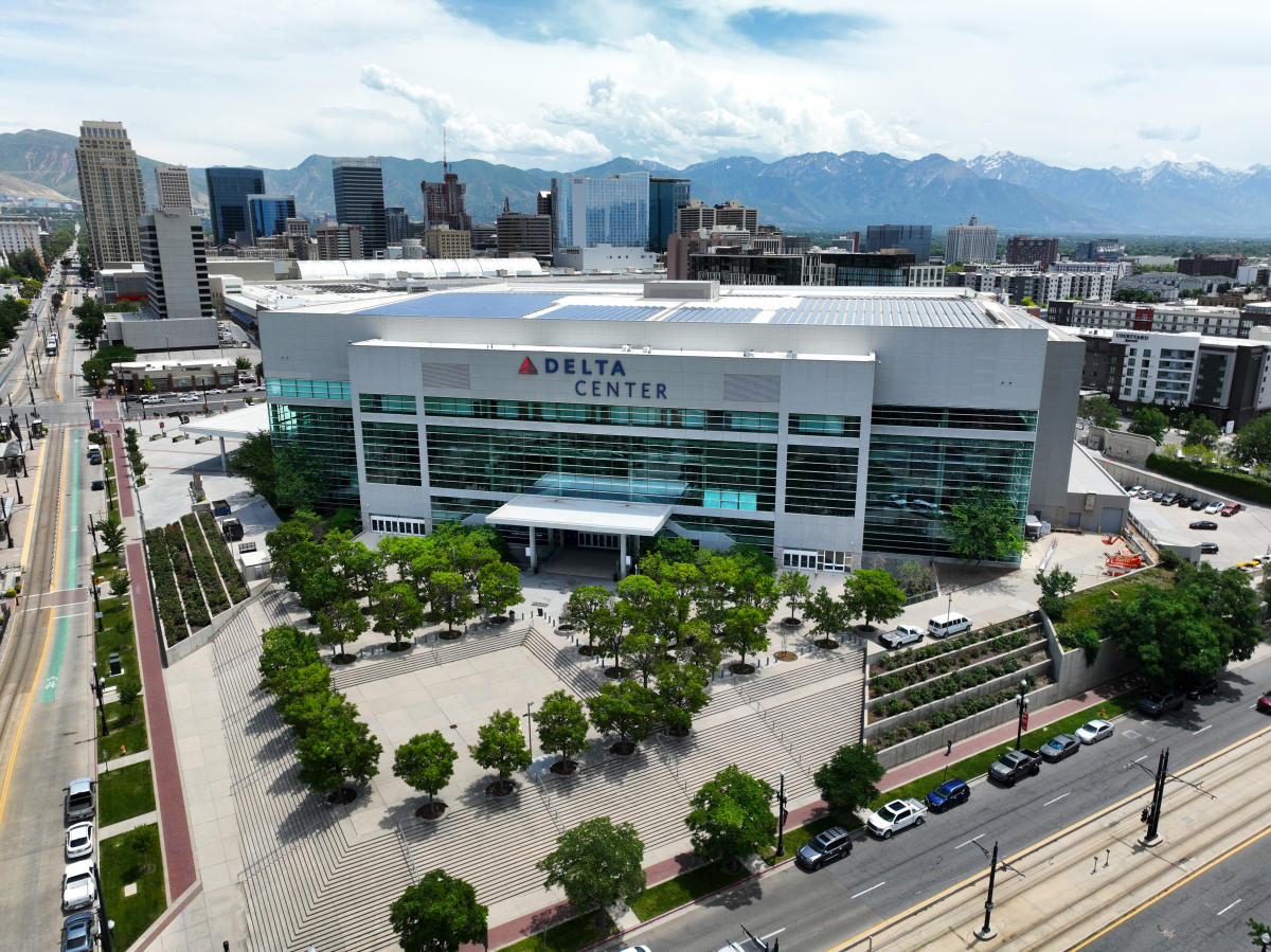 Experience the Delta Center | Basketball Hockey and Concerts in Salt ...