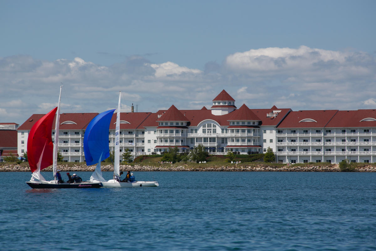 Blue Harbor Resort Logo