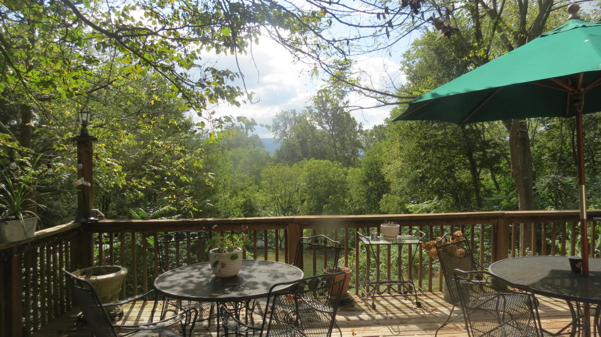 A Perfect Escape at the River Bluff Bed & Breakfast