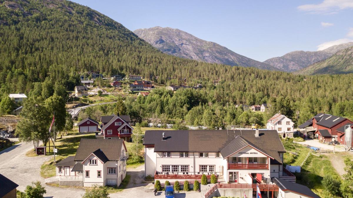 Overnatting, mat og drikke i Jostedalen