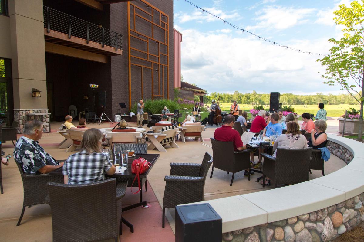 Outdoor Dining in Stevens Point | Al Fresco Dining Stevens Point Area