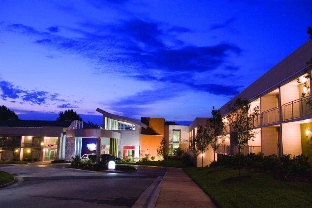 Get To Know: The Oasis Hotel & Convention Center | Springfield, MO