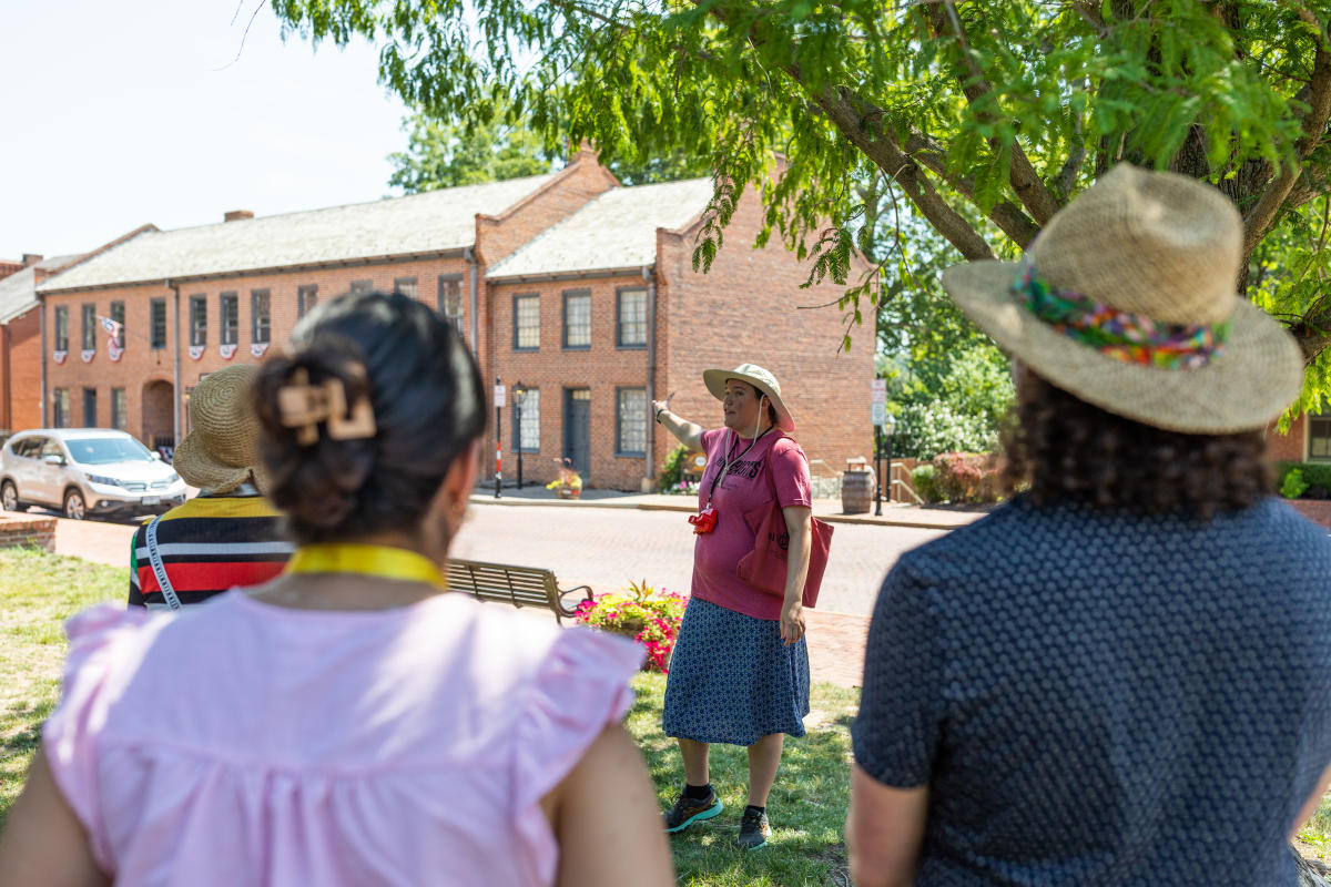 Hit the Bricks Tour | Historical St. Charles Landmarks