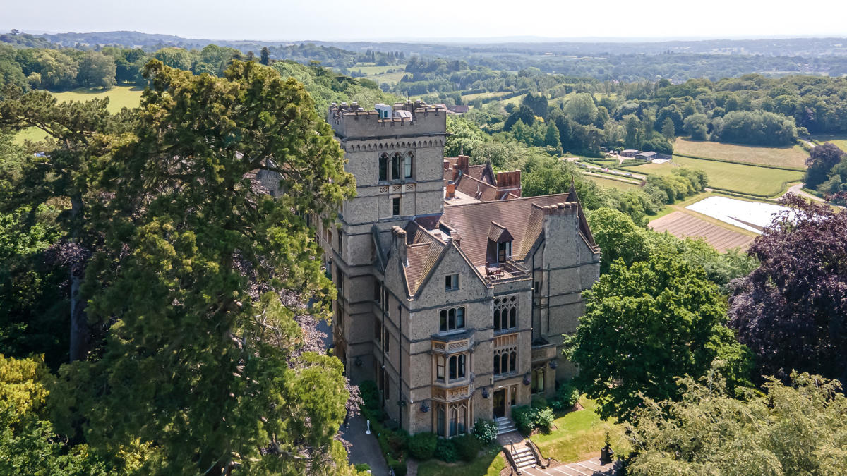 Discover places to stay in the Surrey countryside | Visit Surrey