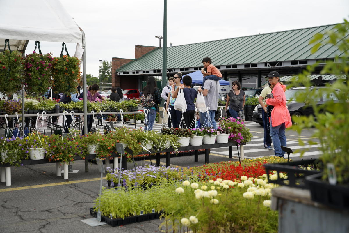 Syracuse Farmers Market | Local Shops Locations & Hours