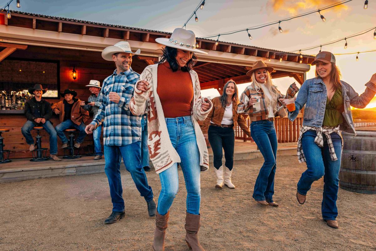 Old Town Tour In Temecula Valley | History, Restaurants & Shops