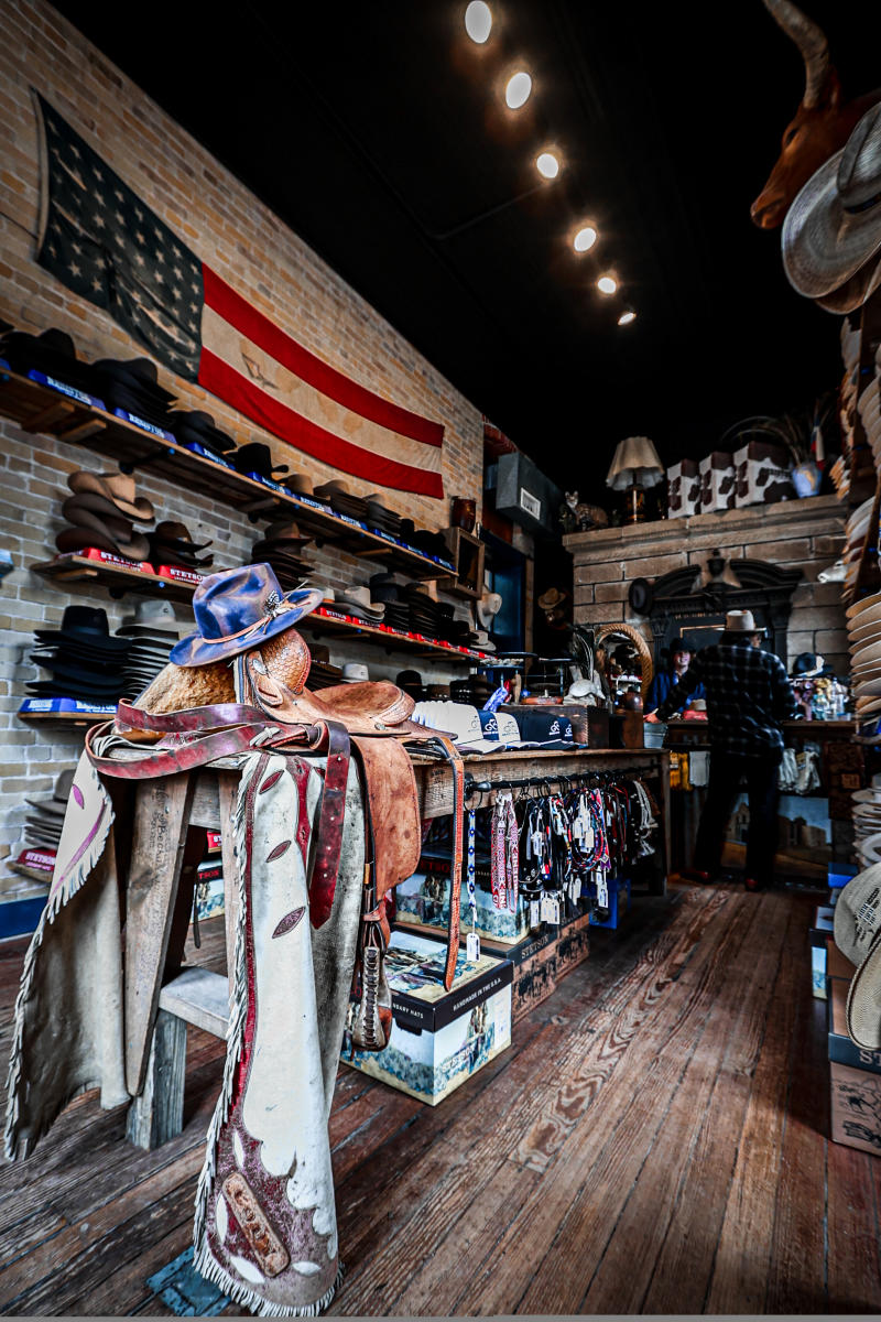Shop Cowgirl & Cowboy Hats in Texas