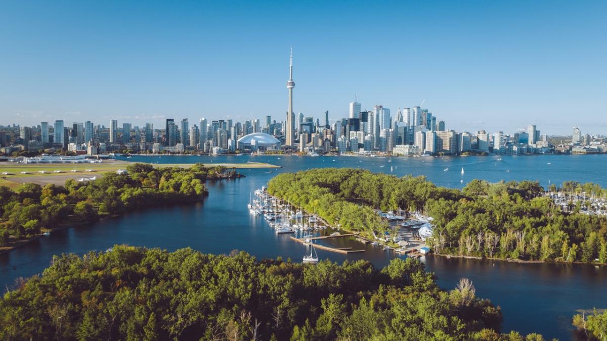 Accessible Toronto Attractions for the Visually Impaired