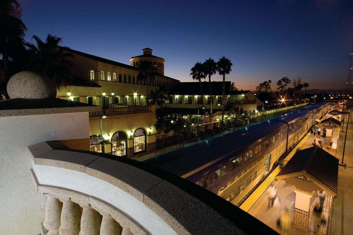 Getting Here & Around Santa Ana | Car Rentals, Bus & Amtrak