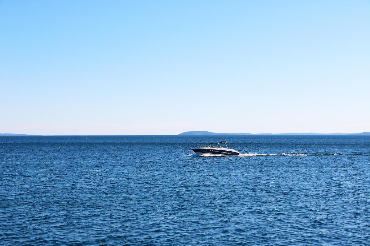 Boating in Traverse City | Lakes, Marinas & Watersports