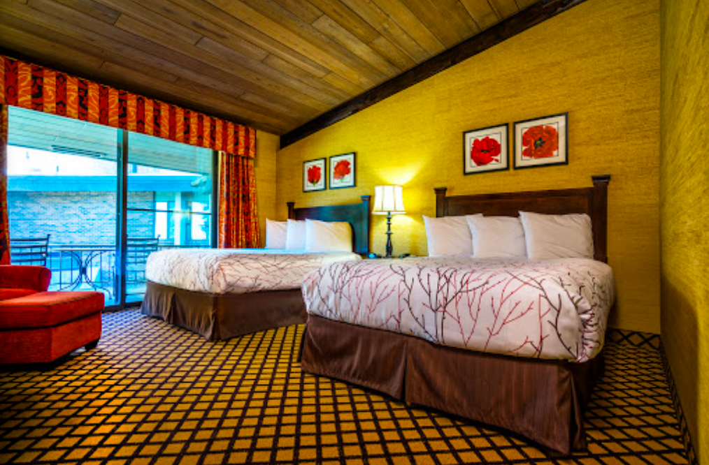 Traverse City Hotels & Resorts | Lodging & Accommodations