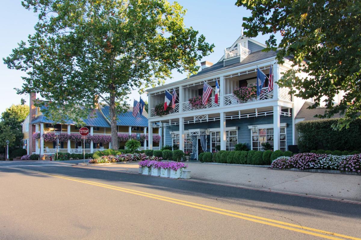 Inns - Virginia Is For Lovers