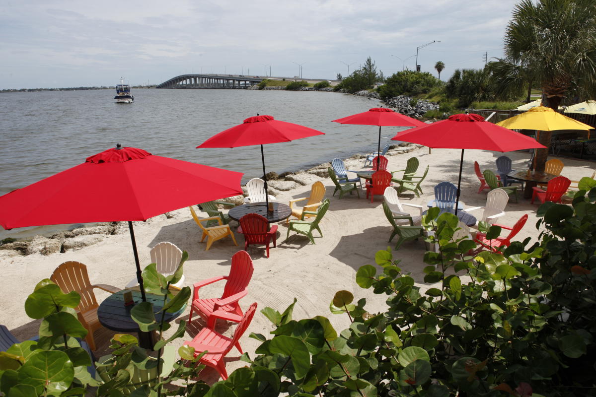 6 restaurantes de playa con estupendas vistas en la costa oriental de ...