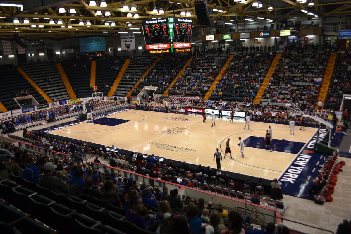 Halftime Entertainment: Off the Court Fun at the Boys Basketball ...