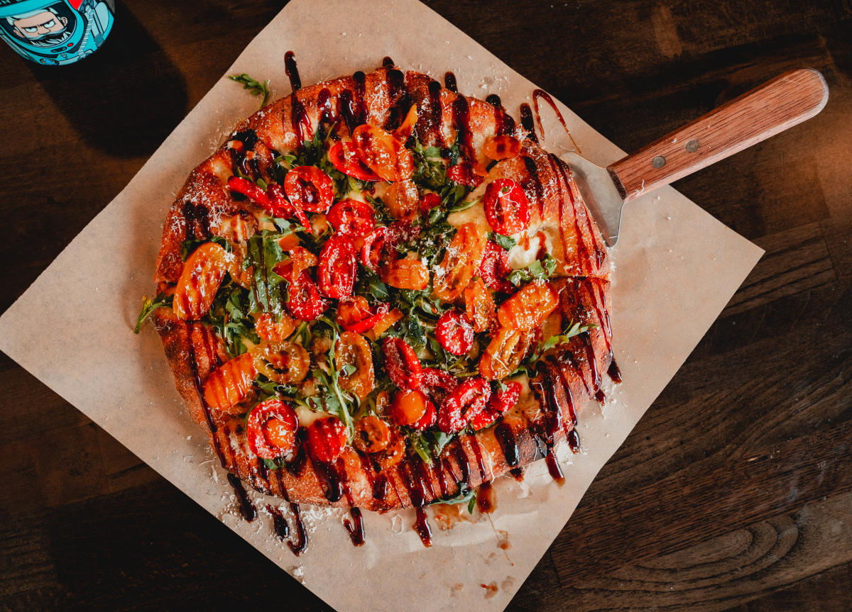 4 Reasons Why You Should Dine at Pizza Uncommon