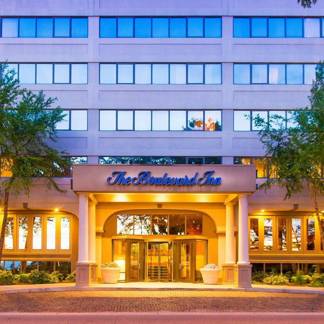 Explore the Refreshed Boulevard Inn, Your Lakeside Retreat in St. Joseph