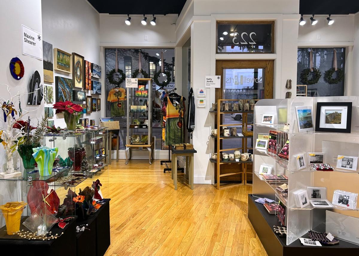 Lowell Arts Artist Market Opens for the Season