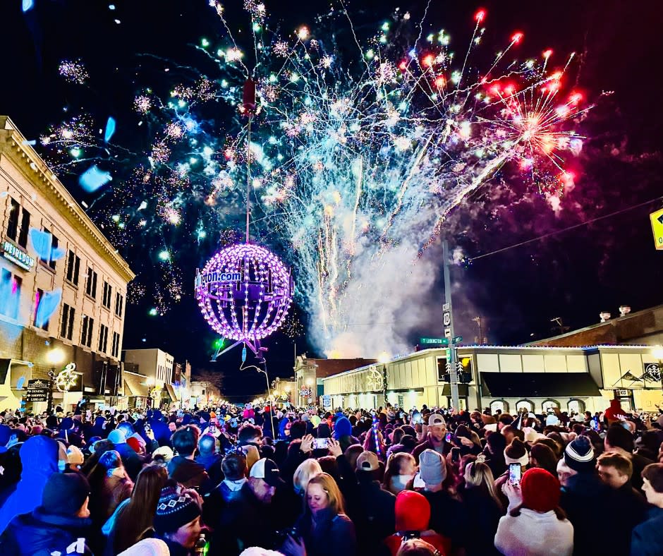 Ludington Wins USA Today 10best Readers’ Choice Award For “Best New Year's Eve Drop”