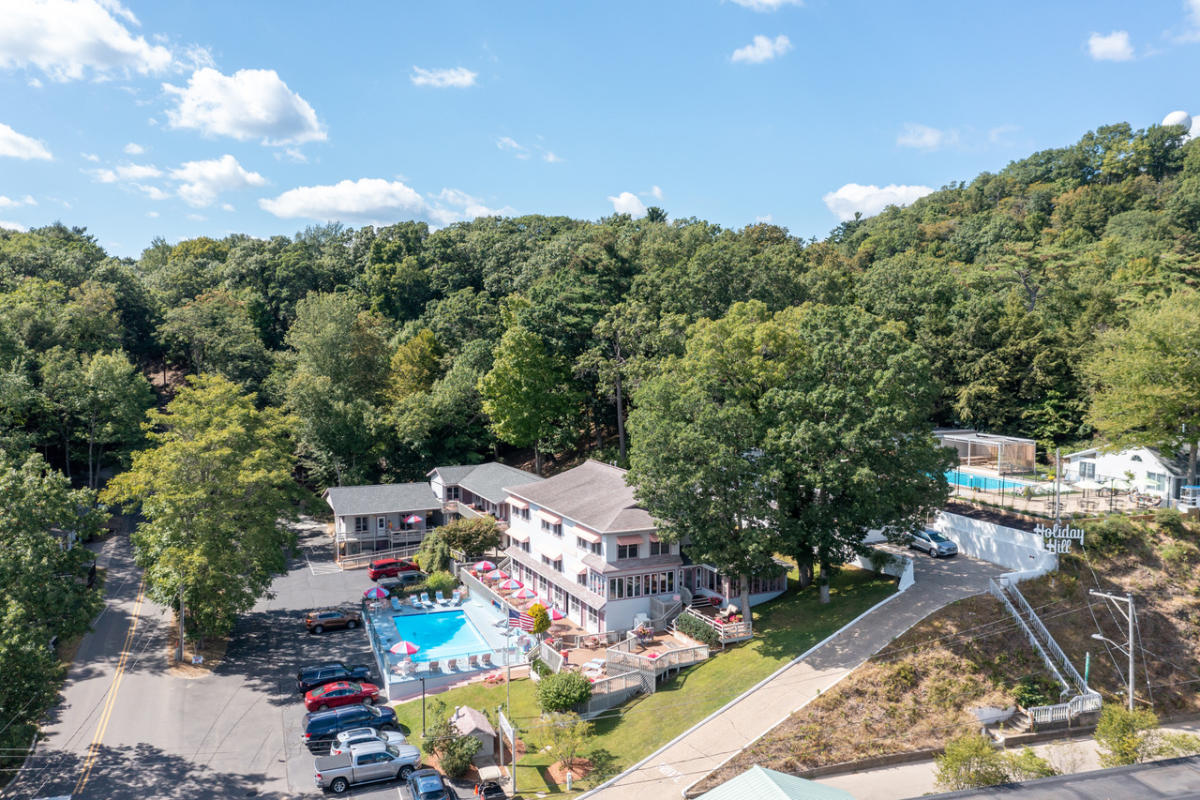 Beachway Resort is Your Perfect Saugatuck Getaway | West Michigan ...