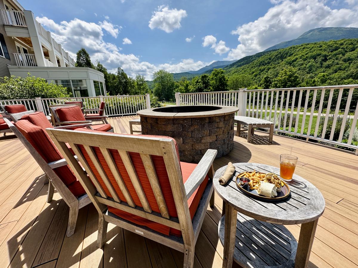 Outdoor Dining in the White Mountains