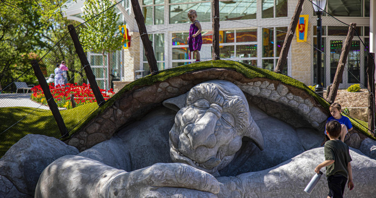 Outdoor Activities in Wichita, Kansas | Zoo & Splash Park