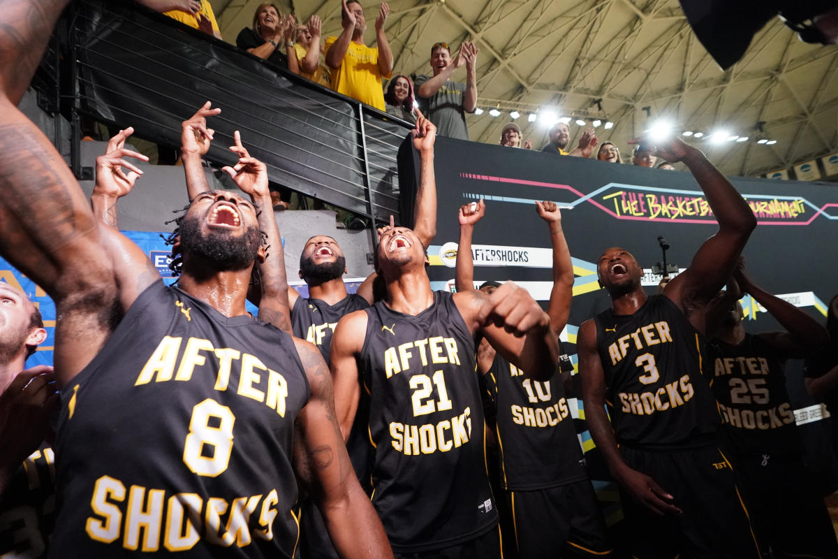 Relive a college basketball atmosphere at TBT