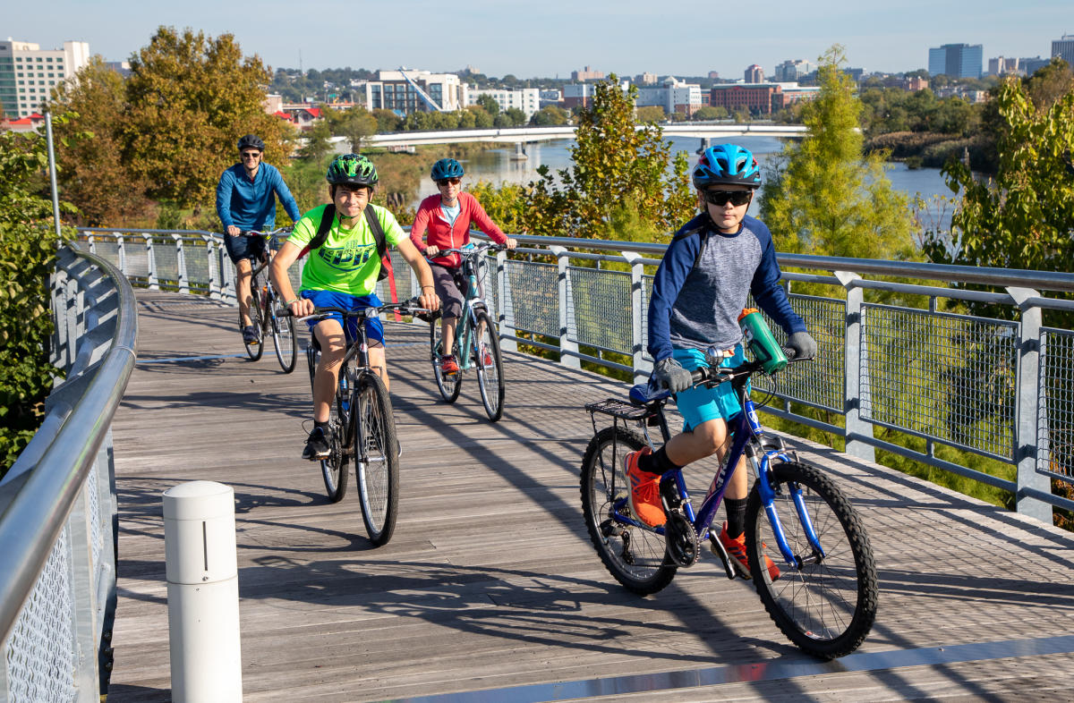 Delaware Greenways Kicks Off Bike Helmet Loaner Program