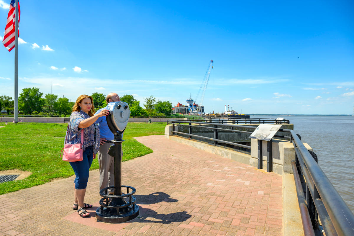 Things To Do in Delaware City | Restaurants, Tours & Shopping