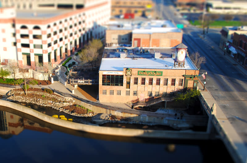 Ballydoyle Irish Pub & Restaurant