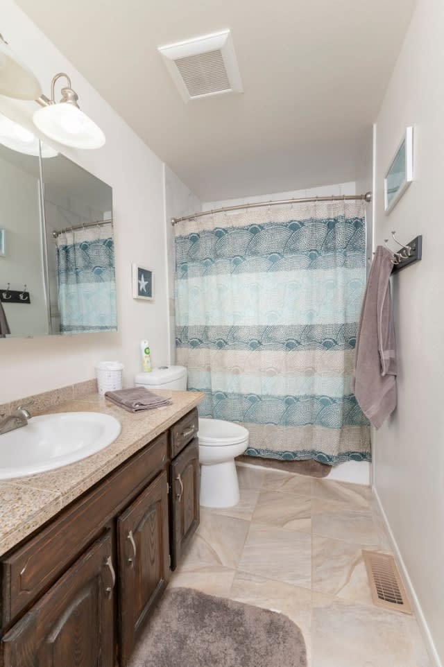 Peaceful Redlands Ranch!